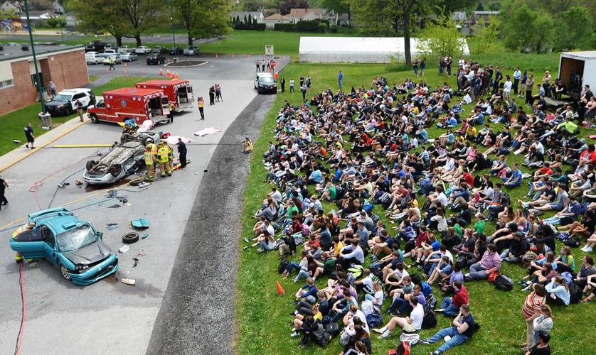 Carlisle High School's mock crash drives home the danger of drunk driving