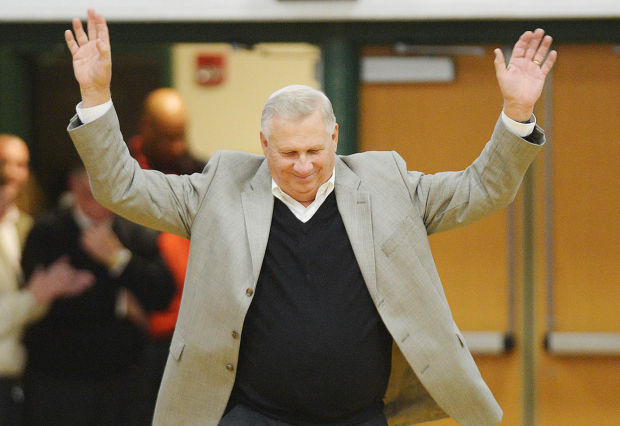 Boys Basketball: Owens, ’88 Carlisle basketball team return to Carlisle