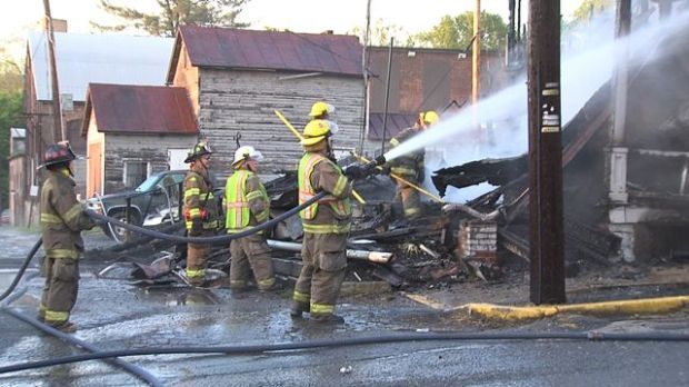 Newport family displaced by 2-alarm fire