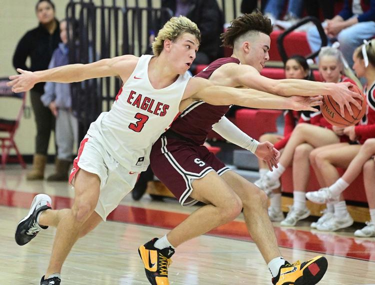Nolan Gilbert flexes 27 points as Cumberland Valley boys basketball out ...