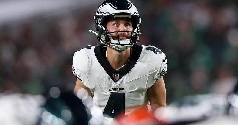 Michael Clay sends a strong message about Eagles kicker Jake Elliott