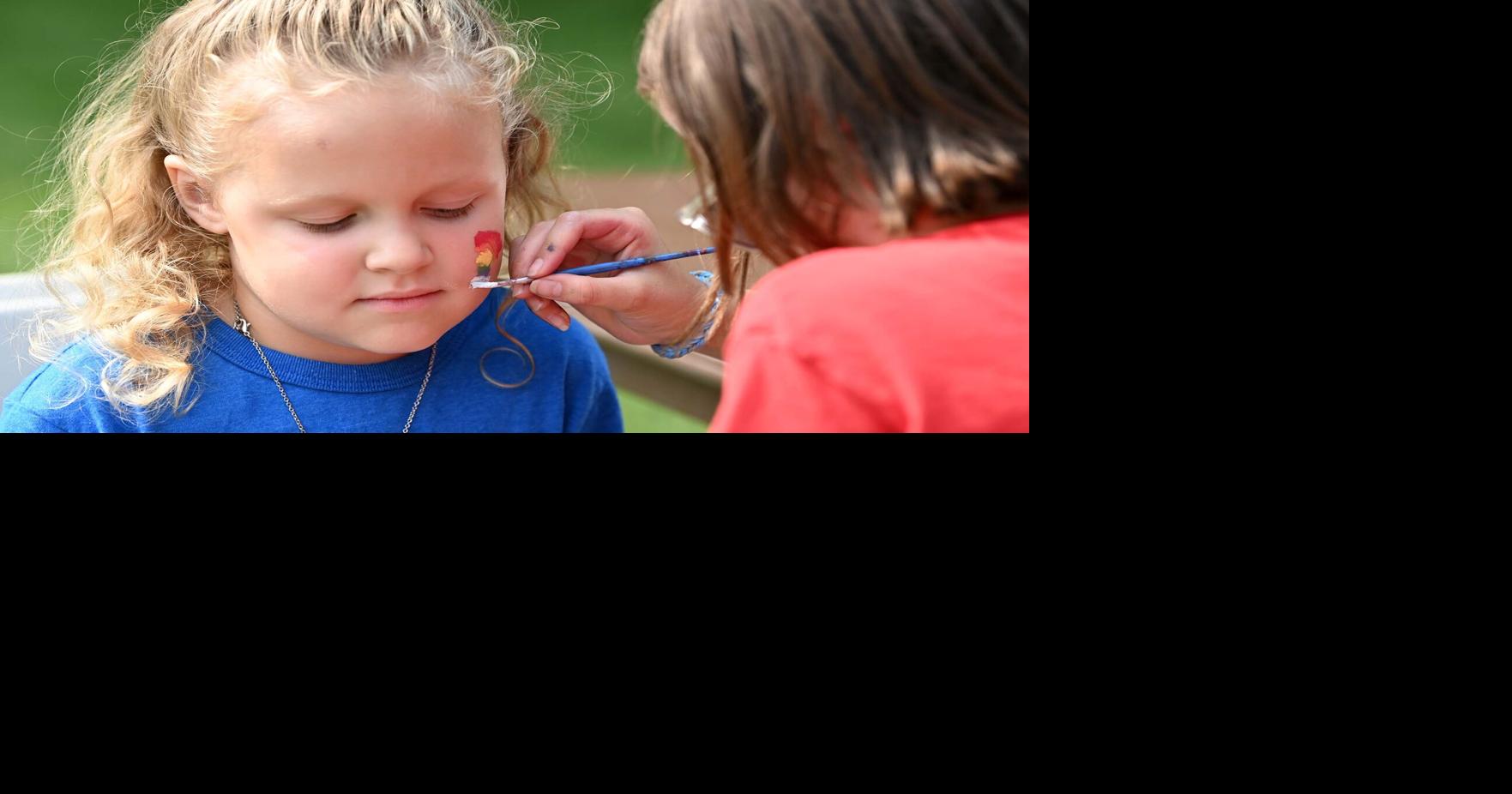 Photos: Carlisle Summerfair Peanut Carnival