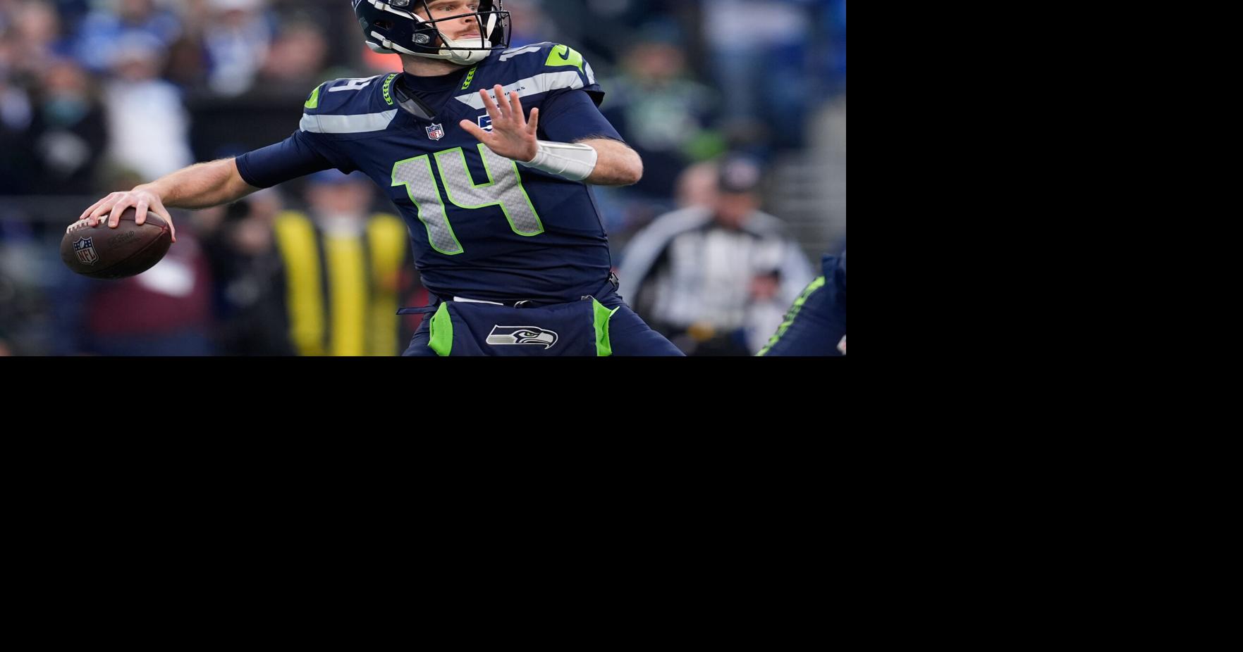 Seahawks' Sam Darnold beats fellow '18 QBs to Super Bowl