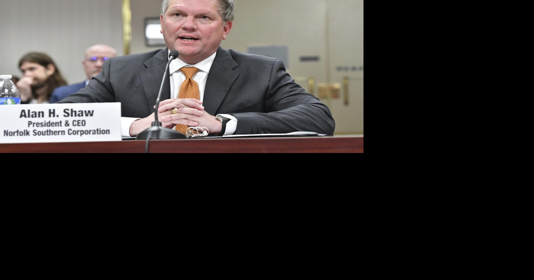 Norfolk Southern supports some new regulations after Ohio disaster