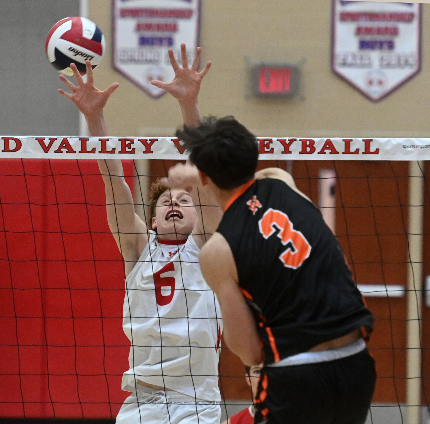 Cumberland Valley boys volleyball stymies Hempfield in semis