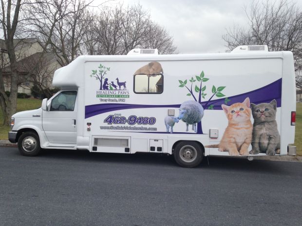 Mobile vet clinic gives patients more attention