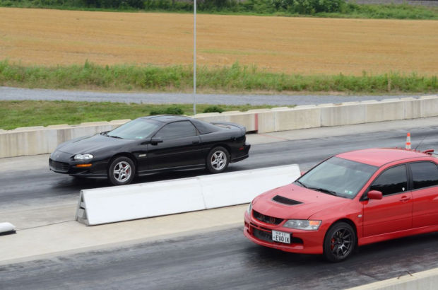 Racers choose their challenge as South Mountain Raceway opens