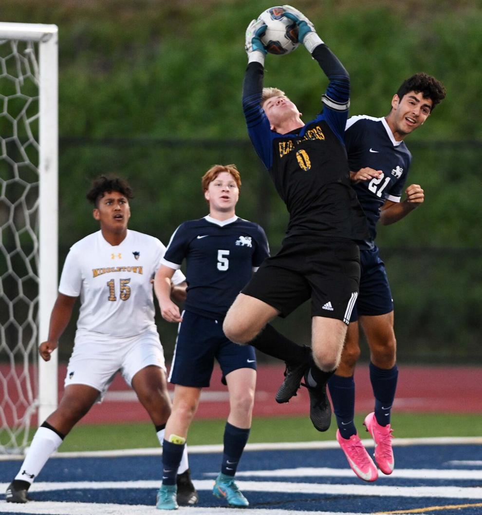 Camp Hill boys show team chemistry, conditioning in 2023 Bulldog Bash ...