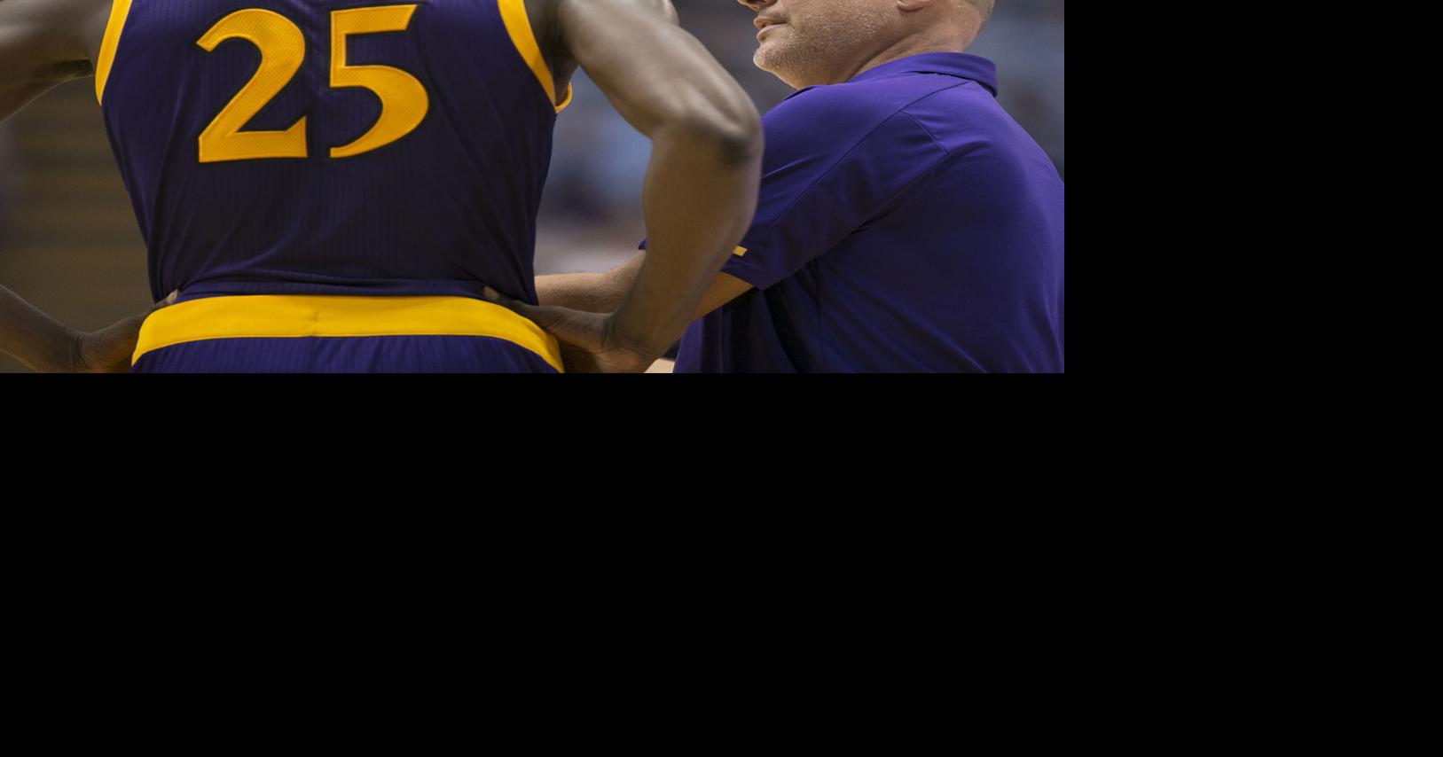 Jeff Lebo resigns as East Carolina basketball coach