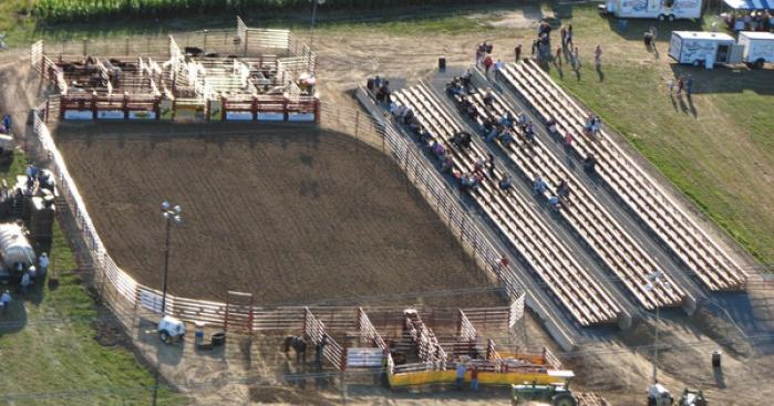 Professional rodeo rides into Carlisle