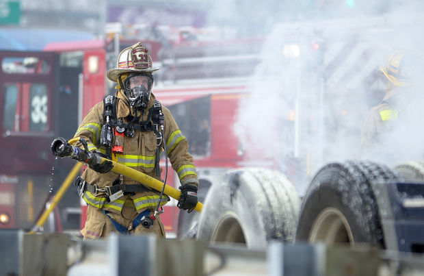 Crews put out truck fire on Pennsylvania Turnpike