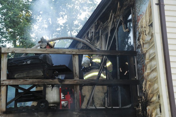 Man escapes home during early-morning fire in York Springs