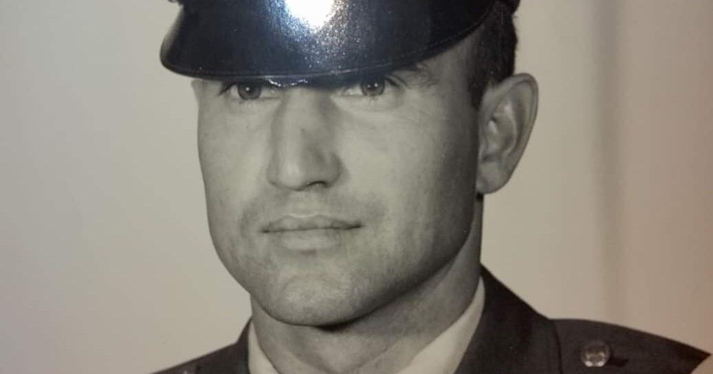 Wallace E. Holcomb | Obituaries | daily-tribune.com