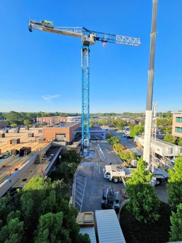 Tanner tower crane will be fixture on city's skyline | | daily-tribune.com