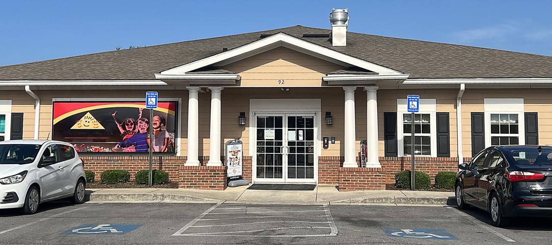 Unsupervised children 'wander' away from Chatsworth daycare | Local ...