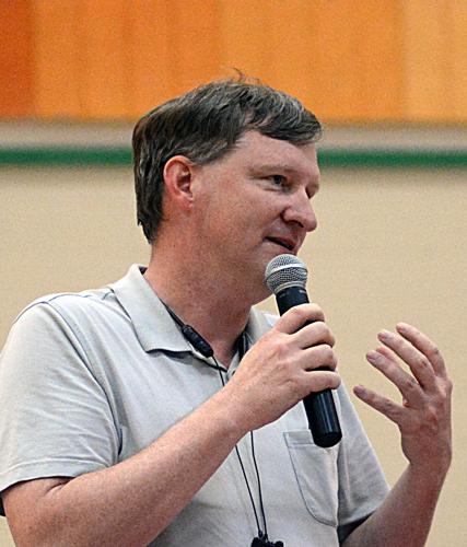 Incumbent Phillips brings experience | Education | daily-tribune.com