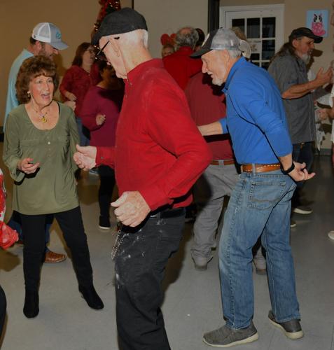 Seniors take to the dance floor | Seniors | daily-tribune.com