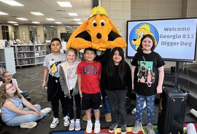 Digger Dog visits Spring Place | Education | daily-tribune.com