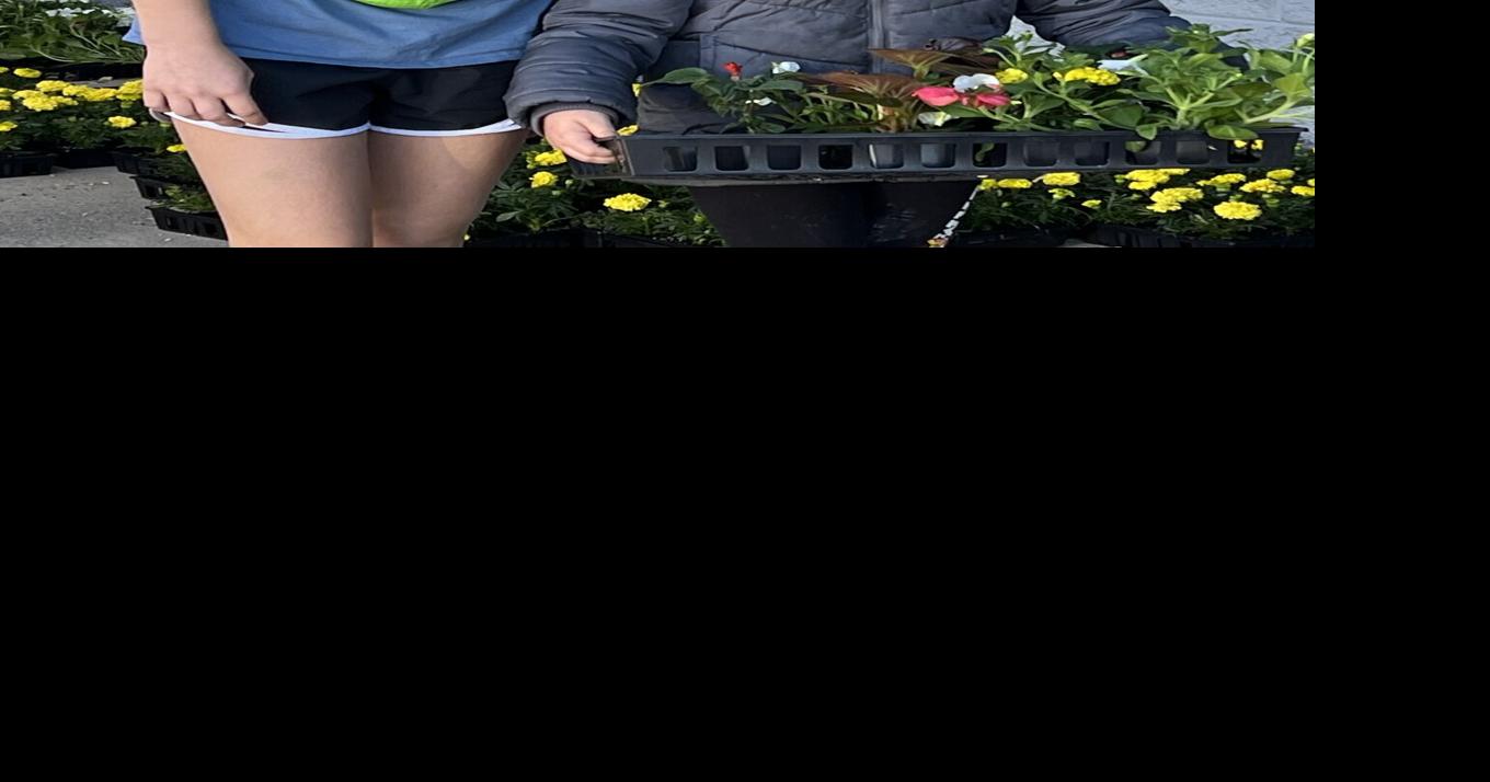 Bagley Middle students run a business | Education | daily-tribune.com