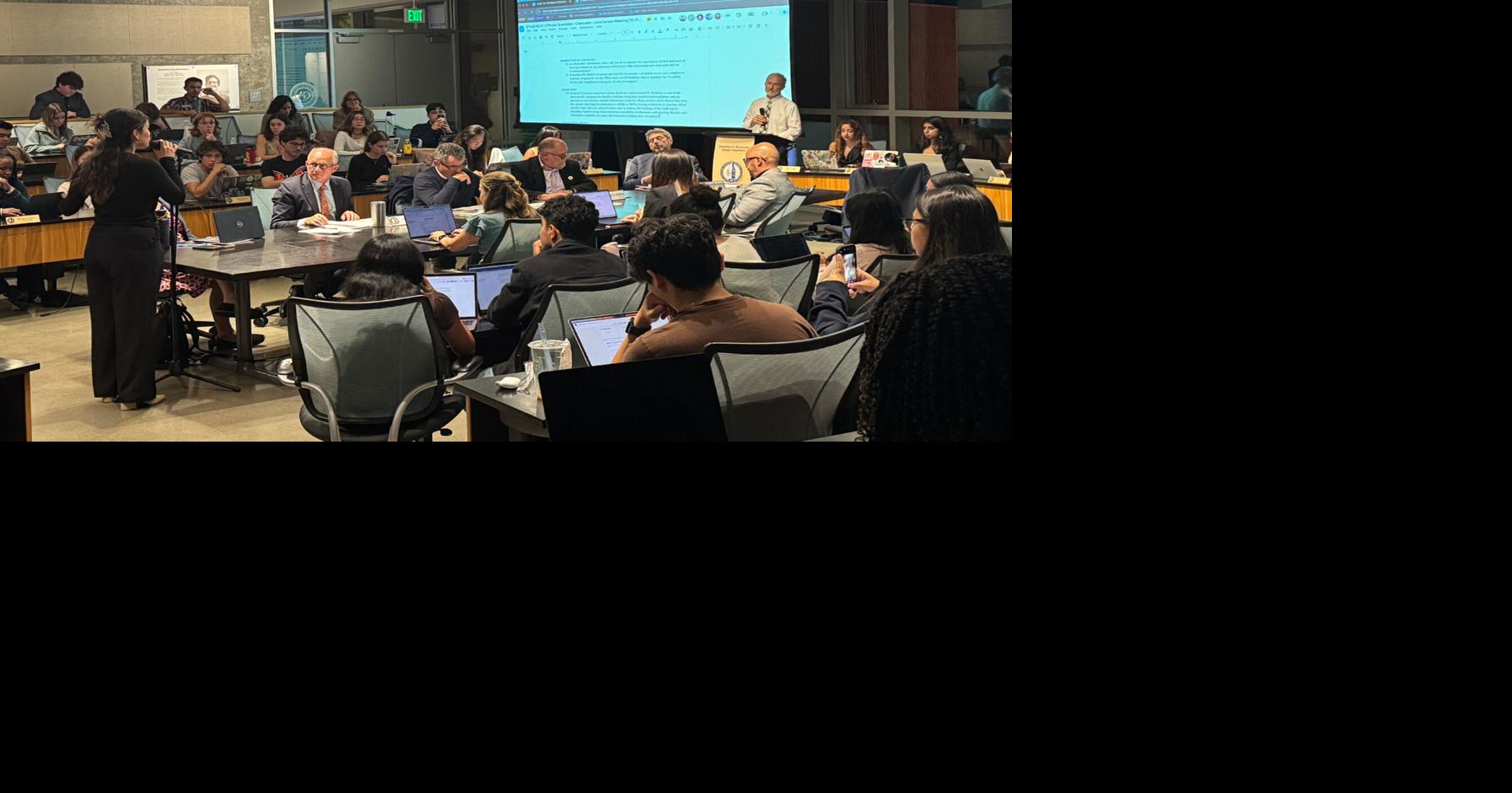 Chancellor Lyons responds to UC Berkeley students at ASUC Q&A | ASUC ...