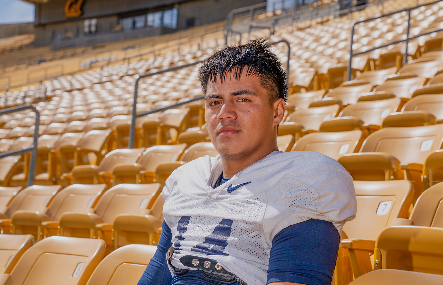 ‘Defensive wizard’ Aiden Manutai shines as true freshman starter ...