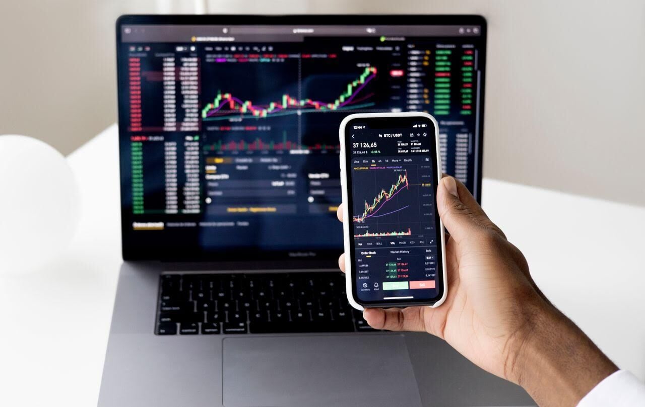 Chart patterns explained: falling wedges, shooting stars and market ...