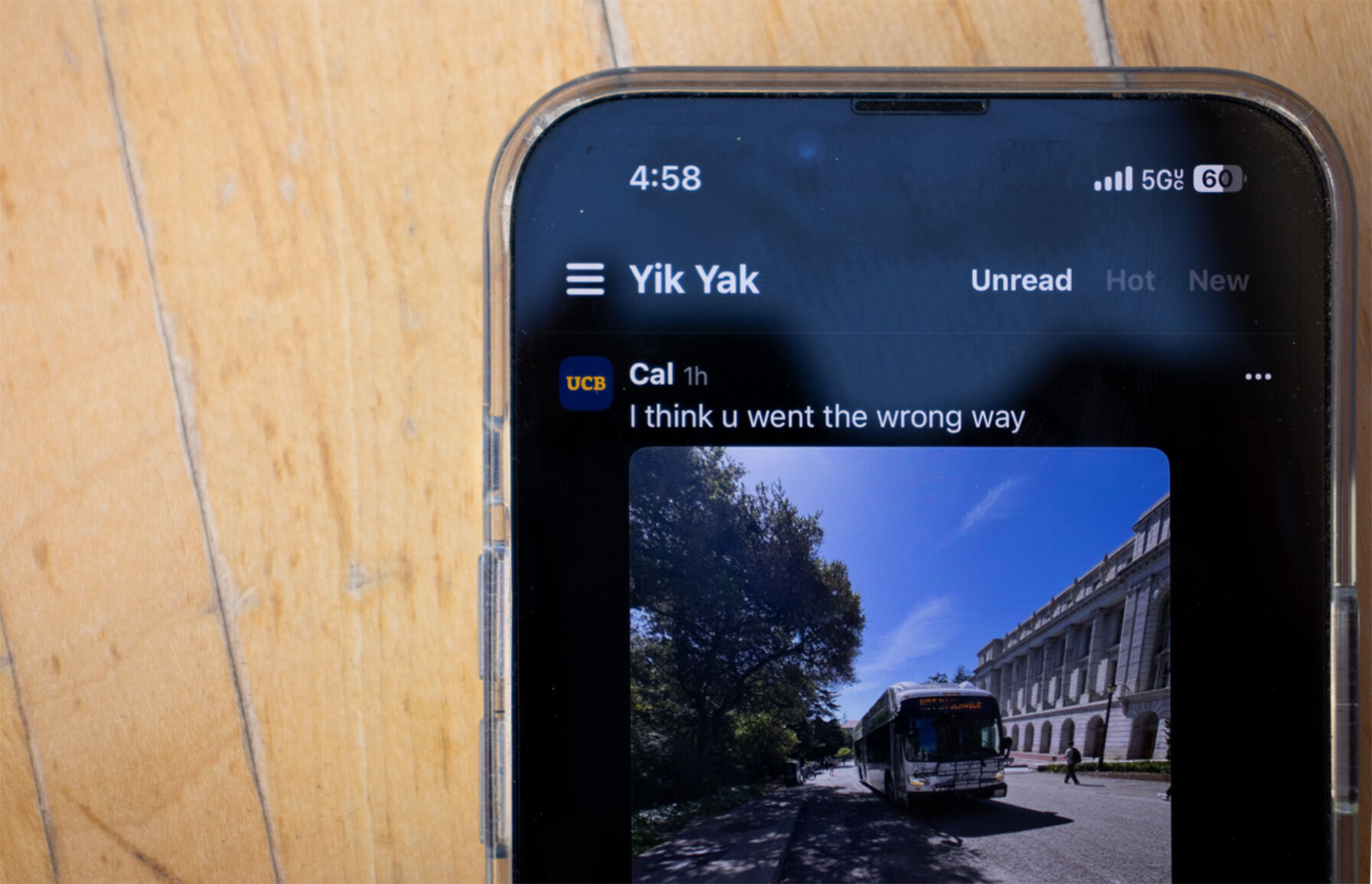 What the hell is Yik Yak? | Blog | dailycal.org