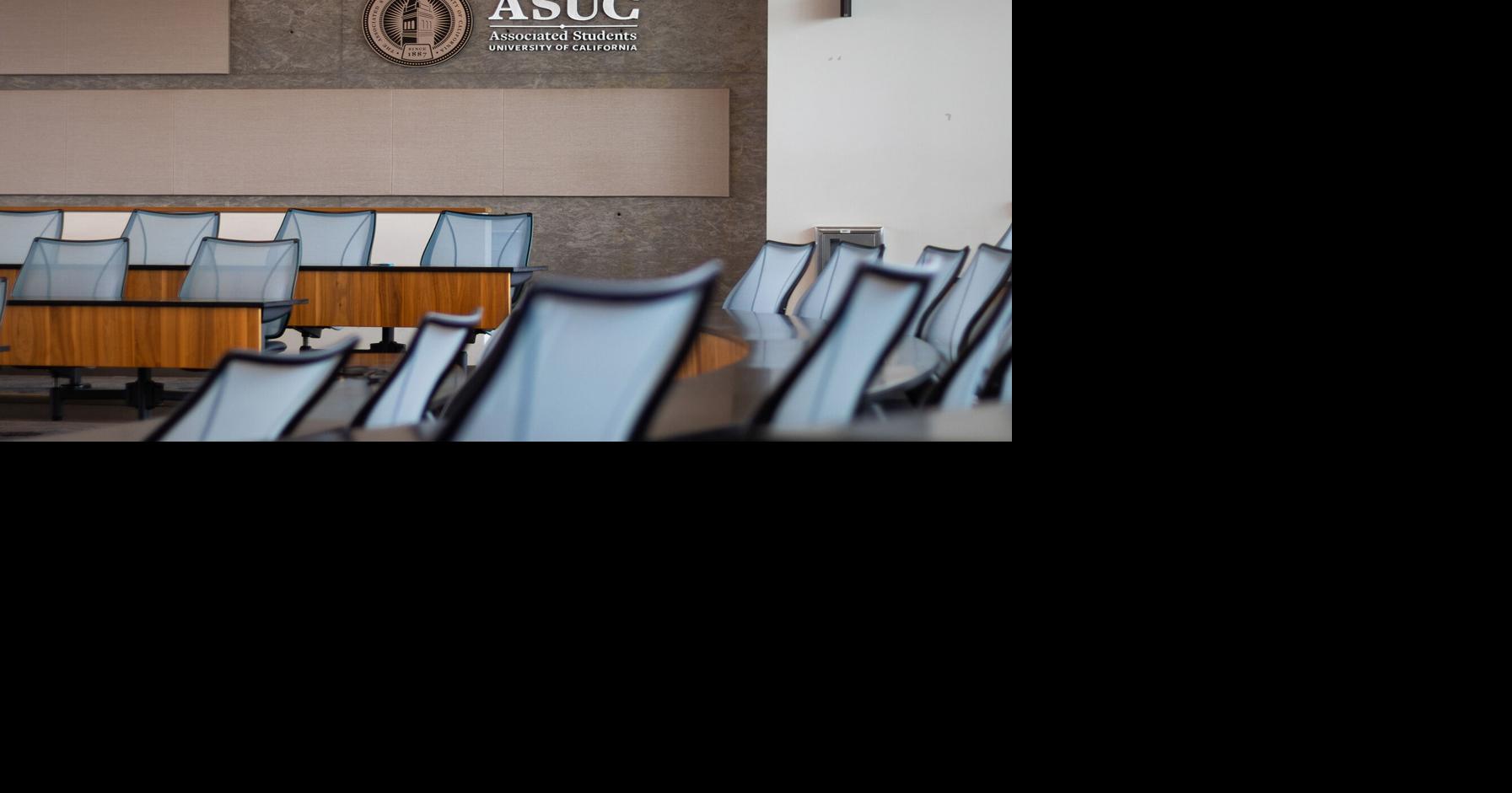 Students, ASUC officials grill chancellor on controversial campus ...