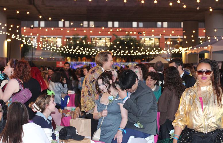 Sold-out BART Prom gets Bay Area moving | Transit | dailycal.org
