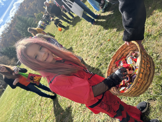 Trunk-or-treat in the mountains | Multimedia | dailycourier.com