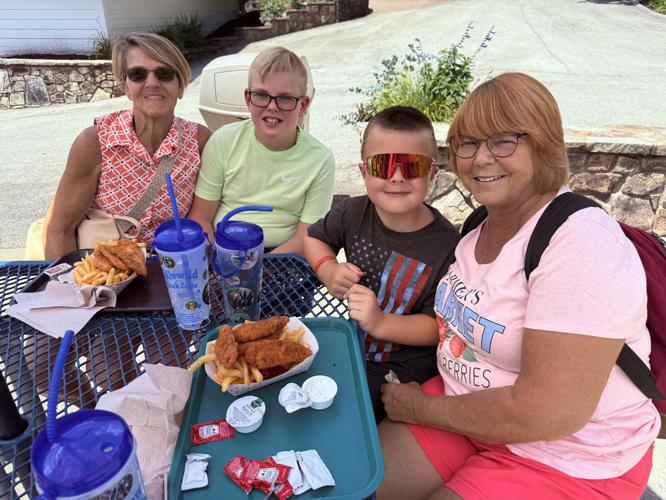 Connellsville Community Day at Idlewild | Multimedia | dailycourier.com