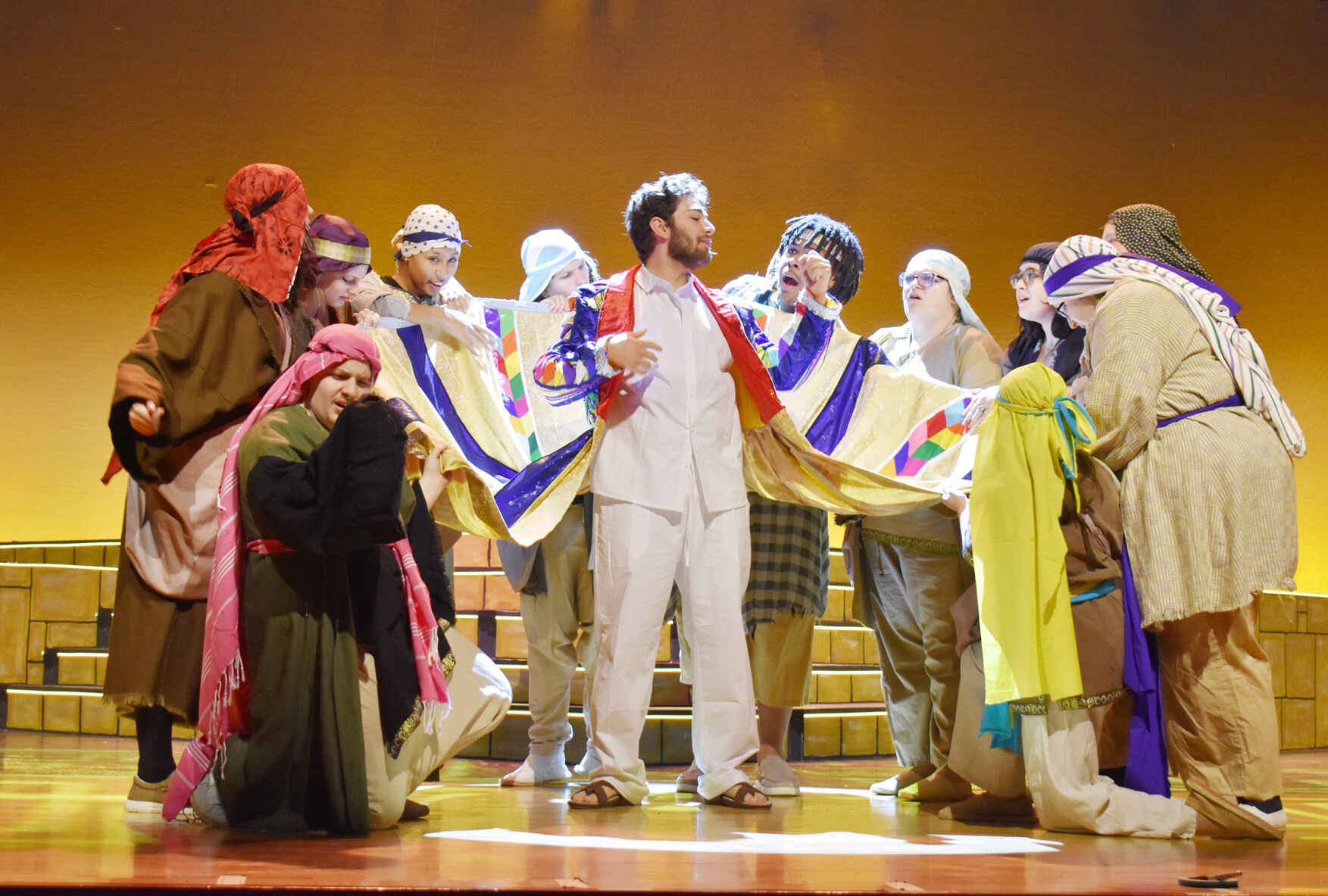 Colorful show to hit Laurel Highlands stage | News | dailycourier.com