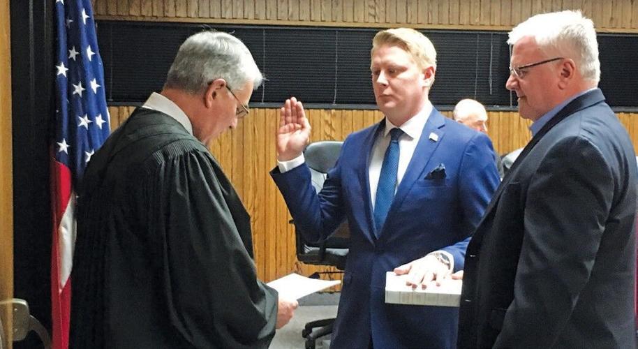 City officials sworn into office | Front-page | dailycourier.com