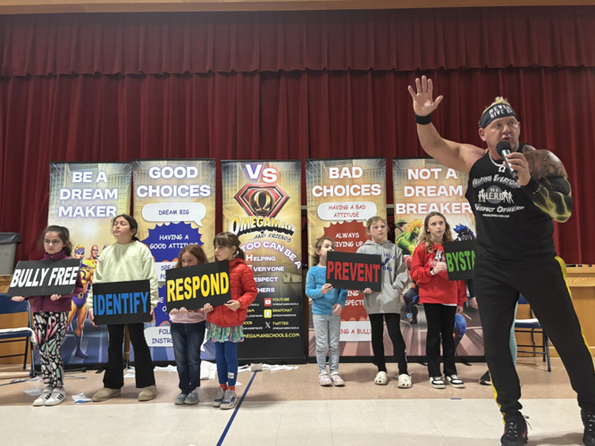 Omega Man visits Bullskin | Multimedia | dailycourier.com