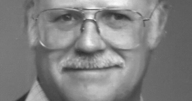 Edward C. Higbee | Obituaries | dailycourier.com
