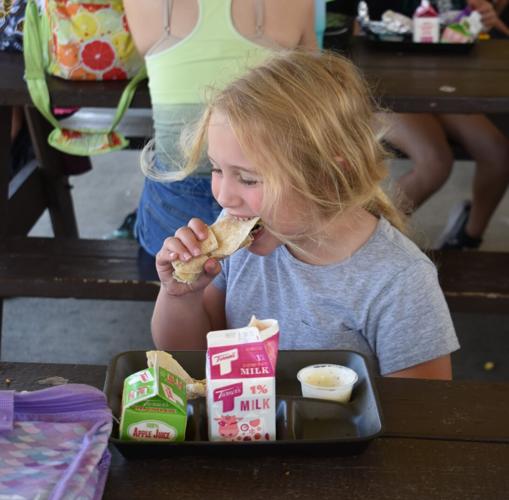 Southmoreland lunch program kicks off | Multimedia | dailycourier.com