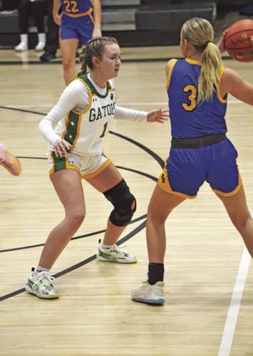 Gators top Pioneers in battle of unbeatens | Sports | dailycourier.com
