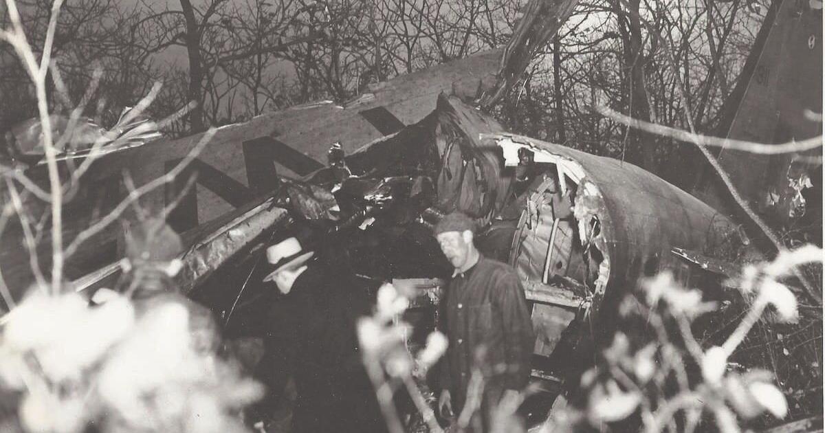 Remembering the plane crash of 1936 | News | dailycourier.com