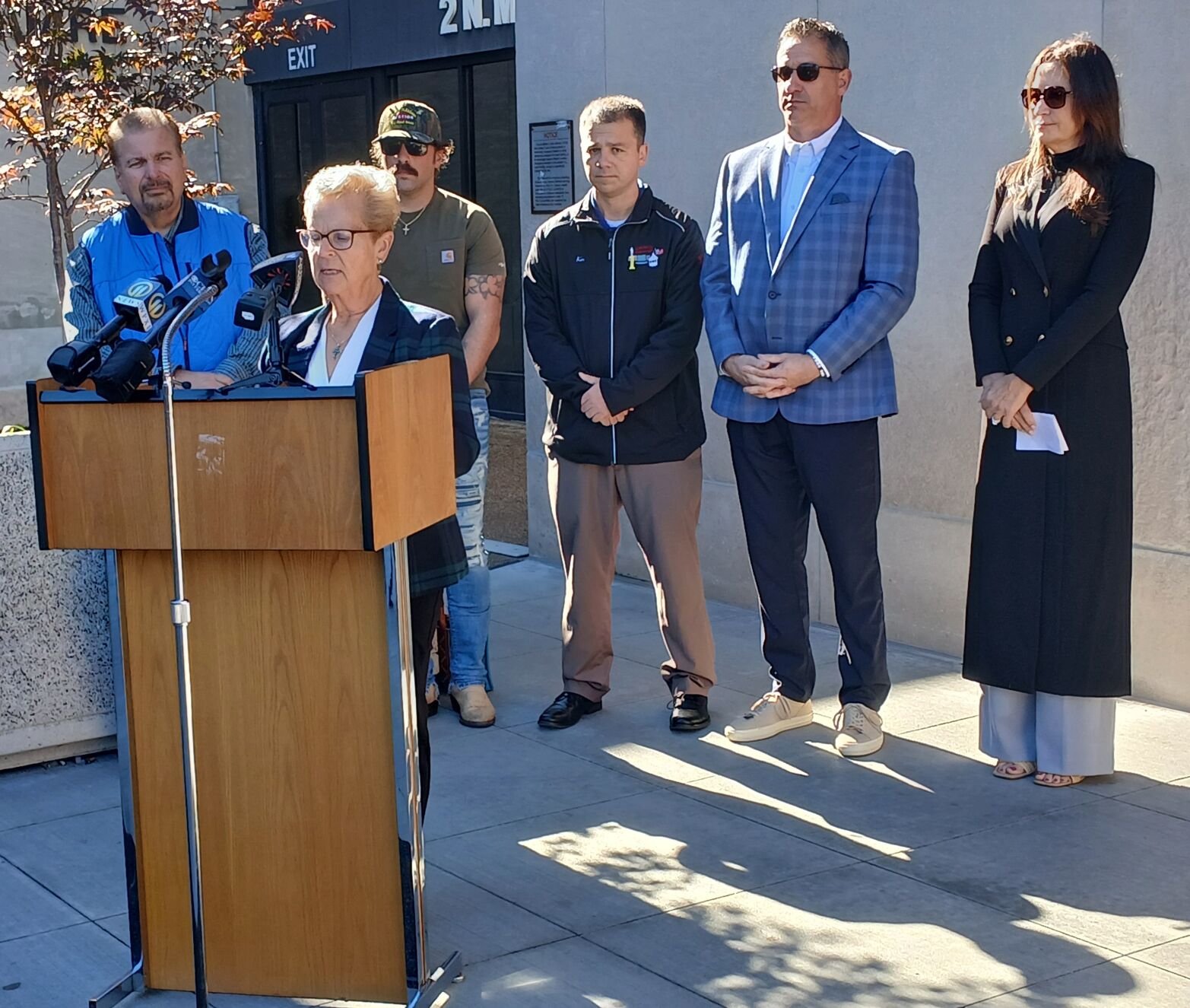 Page A1 | e-Edition | dailycourier.com