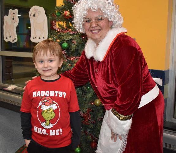 Christmas around the Fay-West area | Multimedia | dailycourier.com