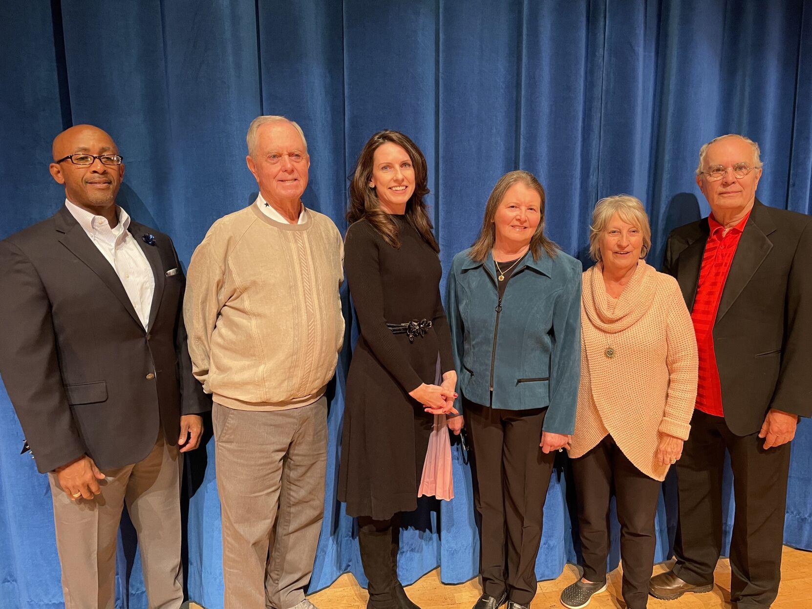 6 named to 2022 Hall of Fame | News | dailycourier.com