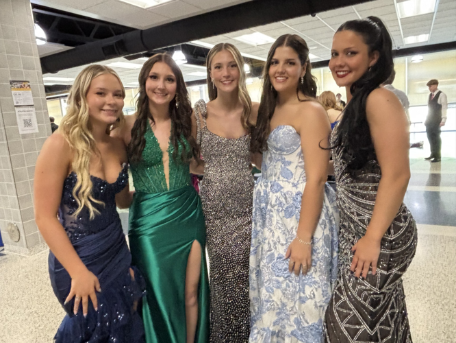 Connellsville, Southmoreland students enjoy weekend proms | Multimedia ...