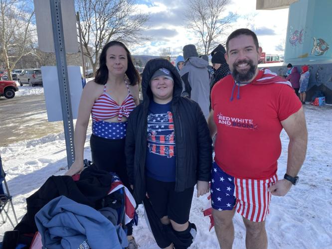 Frigid temperatures, ice, doesn't stop Polar Bear plungers | News ...