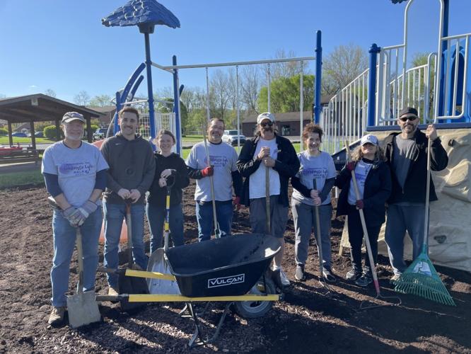 Connellsville cleans up for Earth Day | Multimedia | dailycourier.com