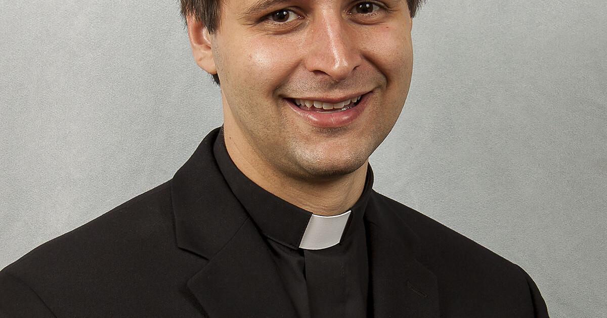 Priest chefs announced for five-course dinner event to Benefit Catholic ...