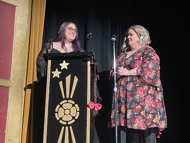 And The Tottie goes to ... | News | dailycourier.com