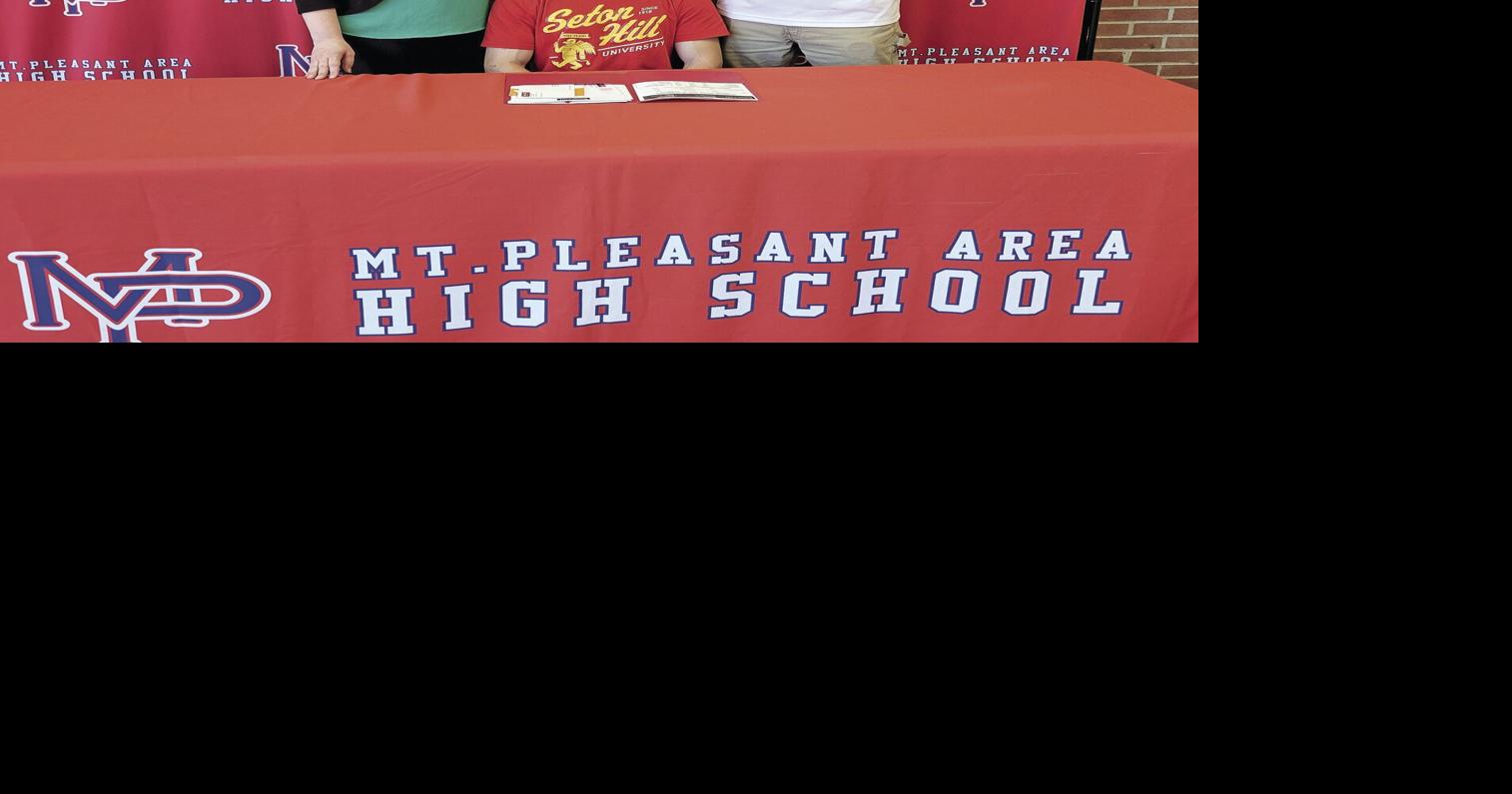Shaulis to wrestle at Seton Hill | Sports | dailycourier.com