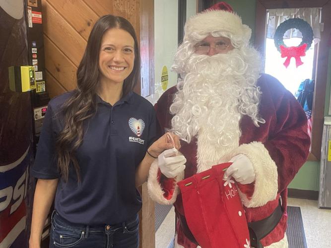 Fayette communities give back for the holidays | Multimedia ...