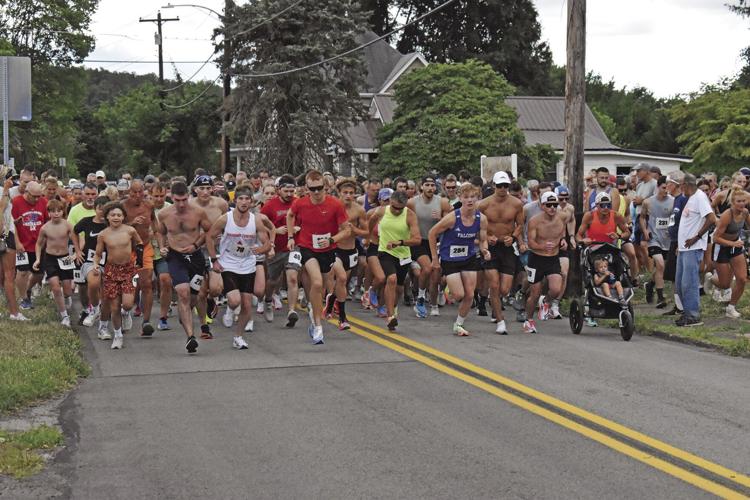 Repeat winners shine at Woodruff 5K | Sports | dailycourier.com