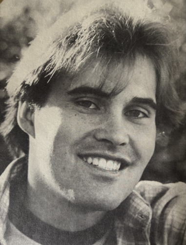 Robert W. Nutt | Obituaries | dailycourier.com